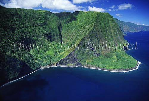 Aerial view of cliffs on north shore of Molokai, Hawaii ...